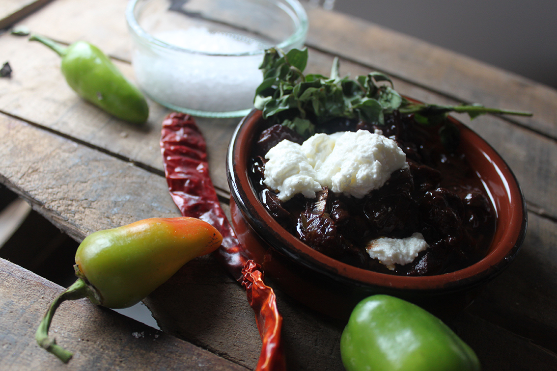 Chili con Hase mit Kaffee und Kakao – KRAUTJUNKER
